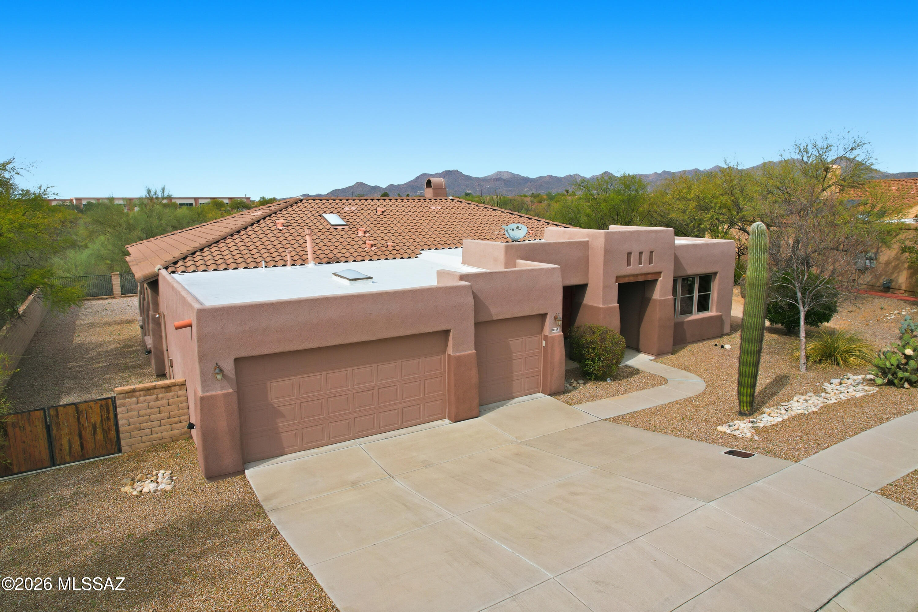 12269 N Washbed Drive, For Sale in Oro Valley - eXp Realty